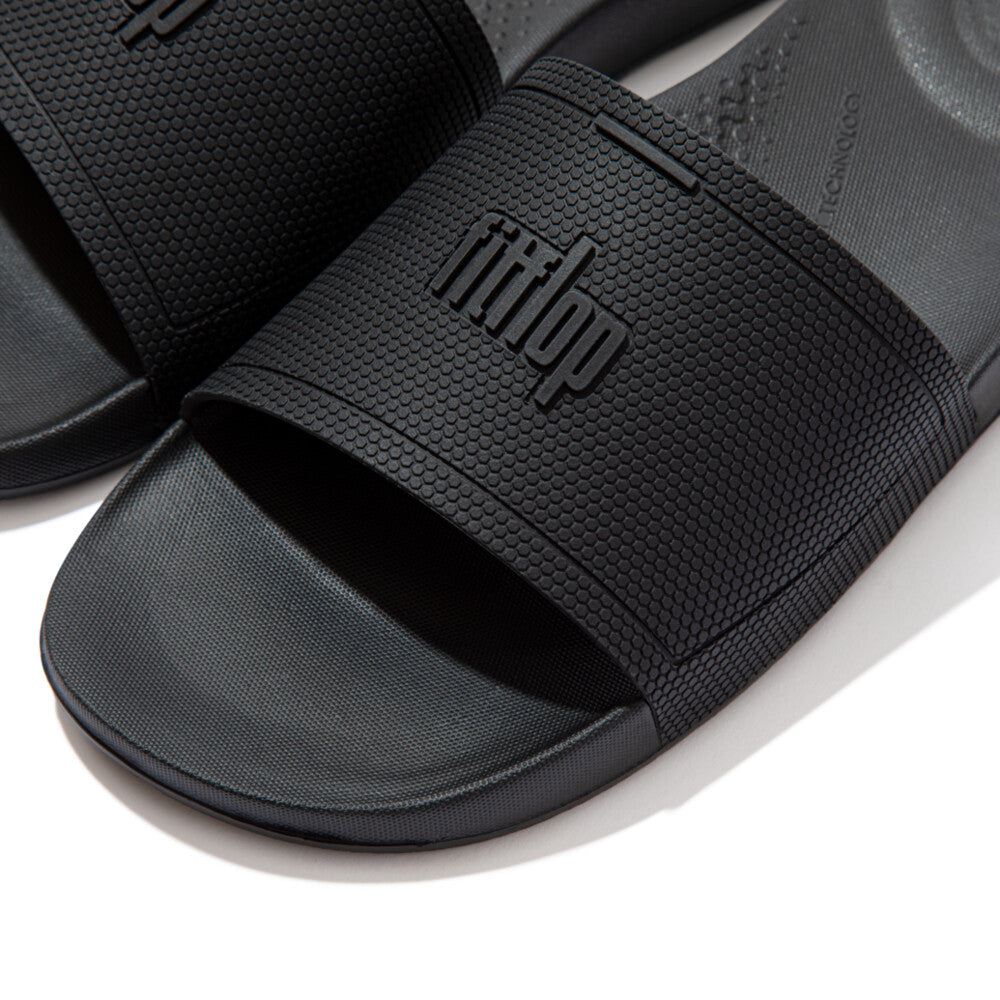 IQUSHION Men's Pool Sliders - All Black (EQ4-090) | FitFlop Singapore
